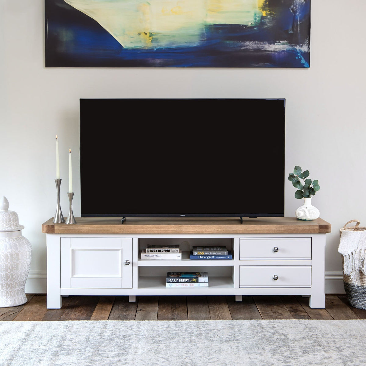 CL Dining Large TV Unit – Agile Imports